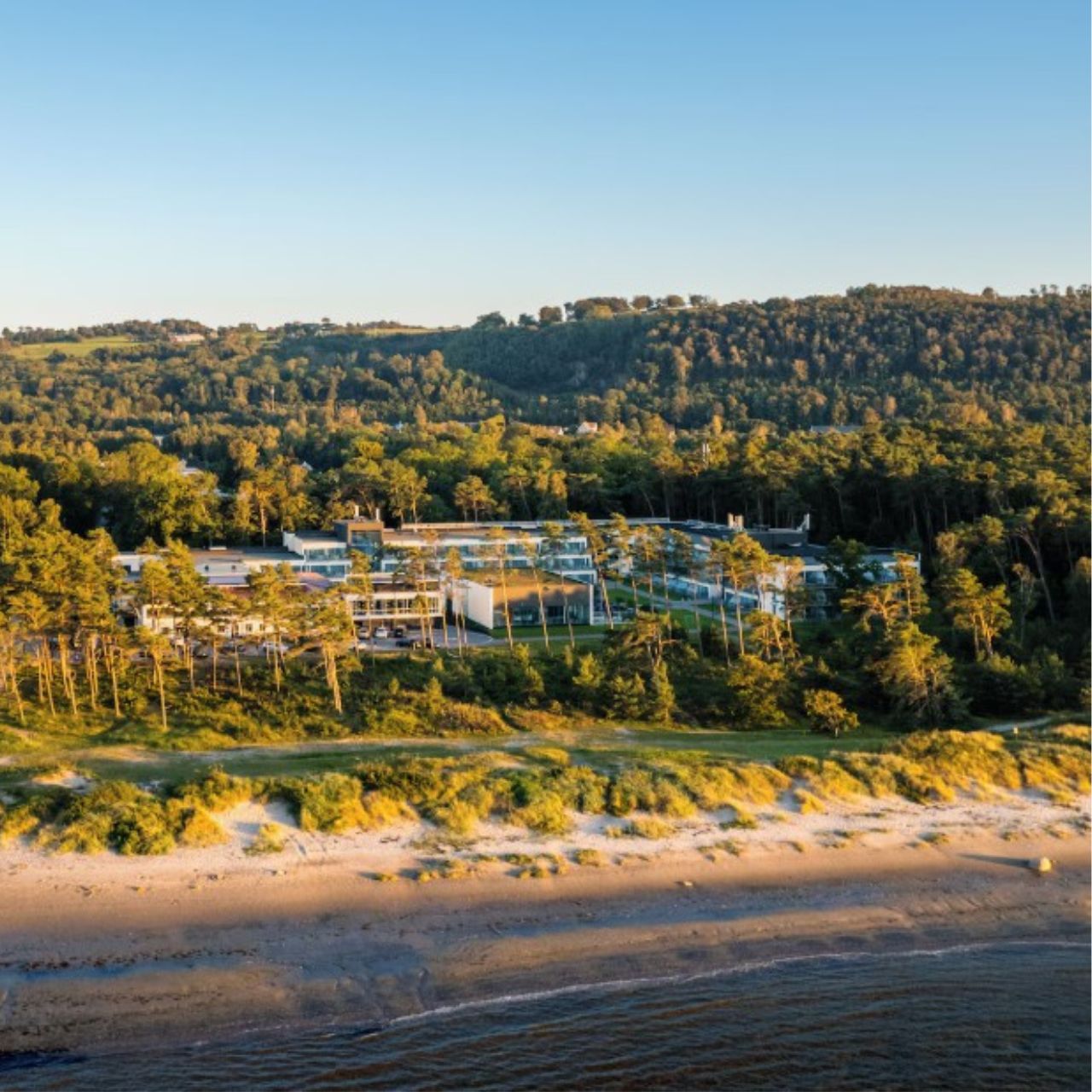 Hotel Riviera Strand: Ophold fra kun 758,- inkl. forplejning